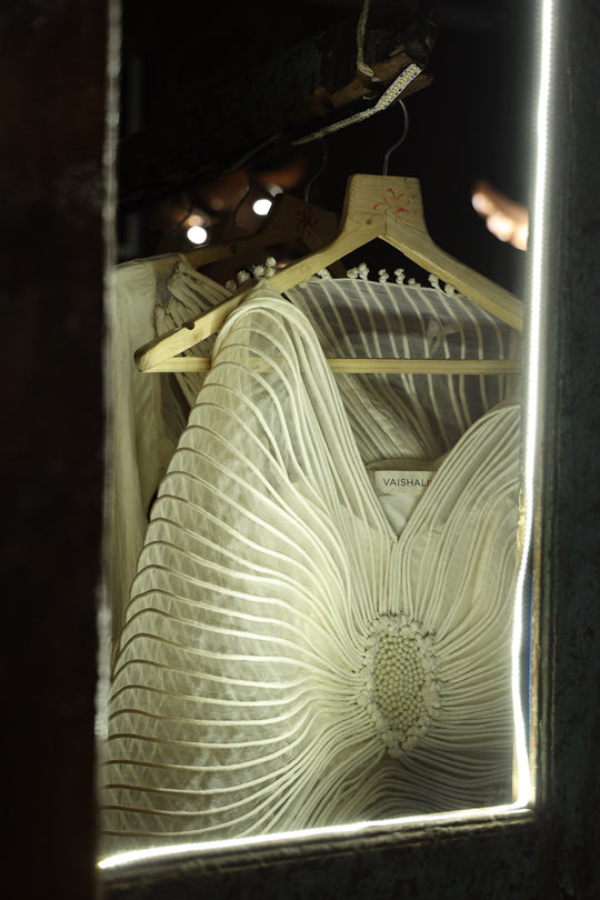 Embroidered Silk Saree – VAISHALI S